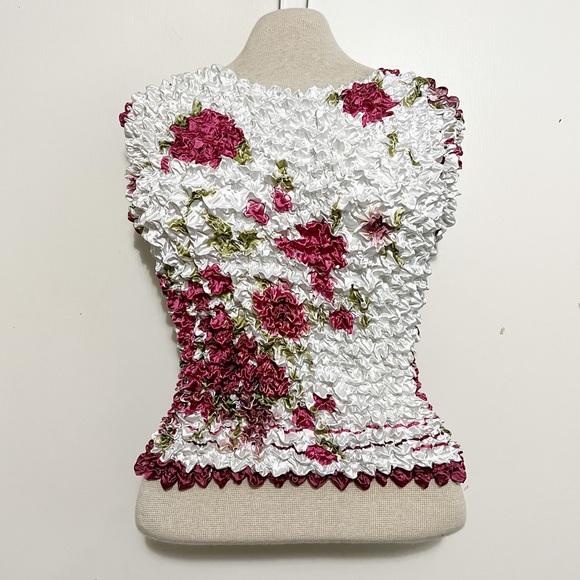Vintage | Tops | Vintage Popcorn Top With Roses Osfm | Poshmark